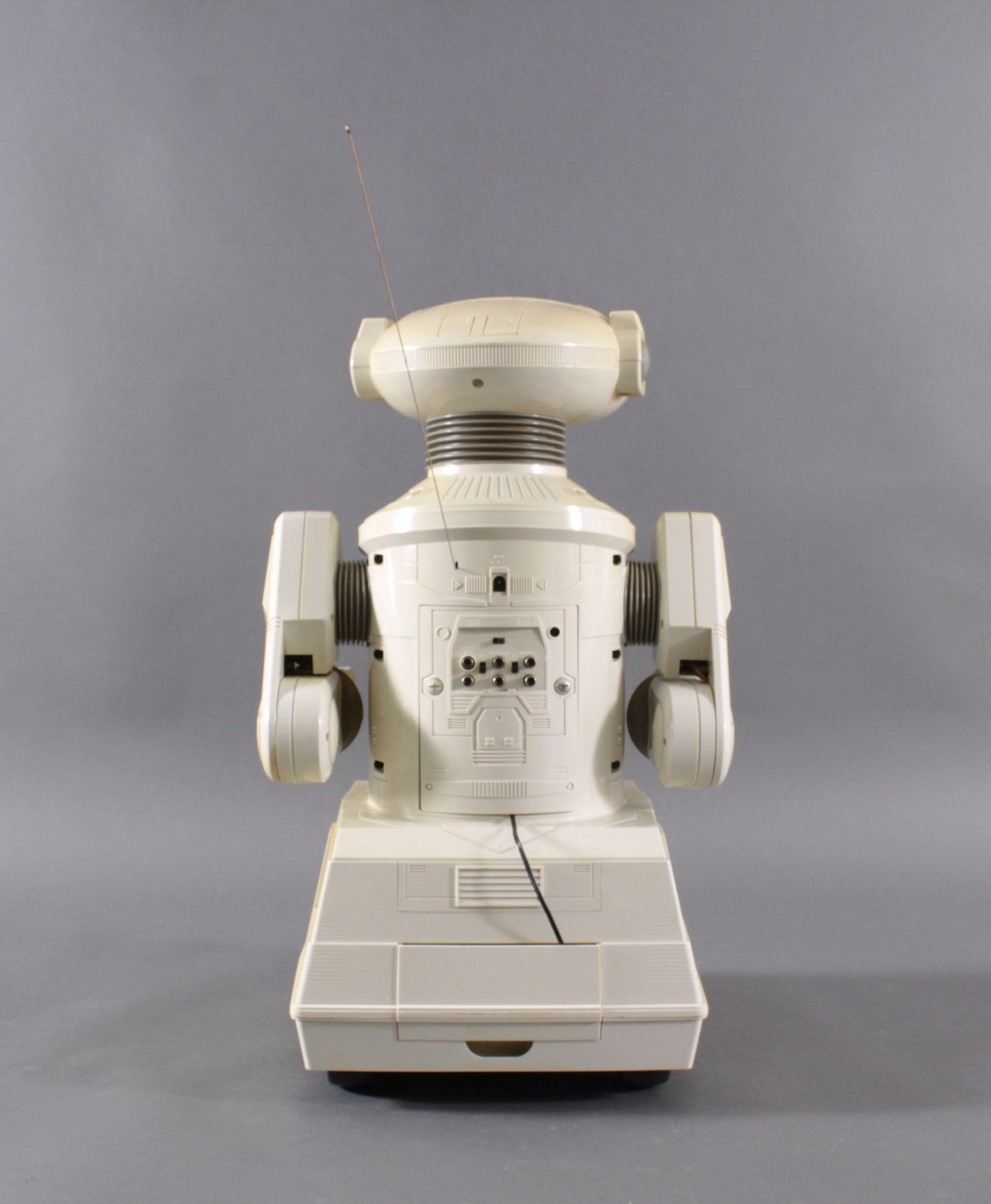 Omnibot 2000 TOMY Tomy Kyago Company – Inc. | Badisches Auktionshaus