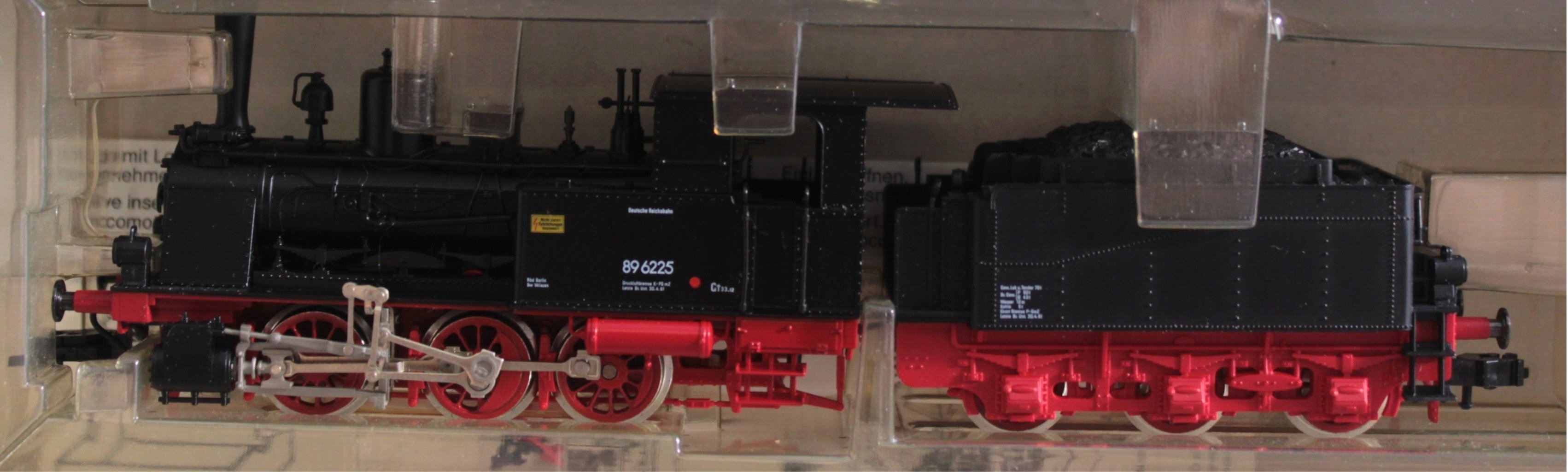 Fleischmann Dampflok 4115 Spur H0 mit Tender und 4 Waggons | Badisches ...