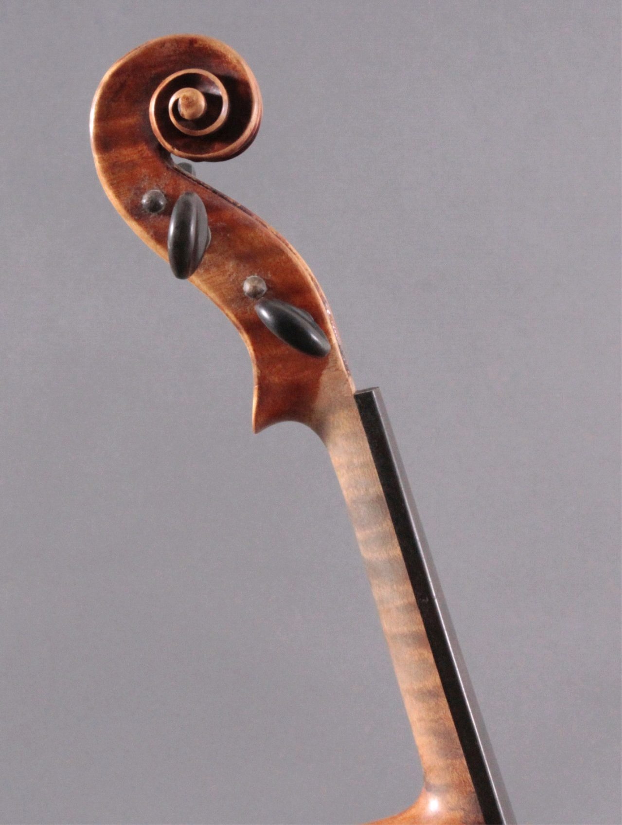 Geige / Violine mit Bogen und Geigenkasten 19. Jh. | Badisches Auktionshaus