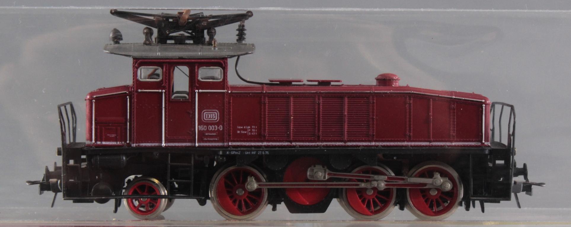 Roco HO E-Lok 160 003-0 mit 6 Fleischmann Güterwaggons | Badisches ...