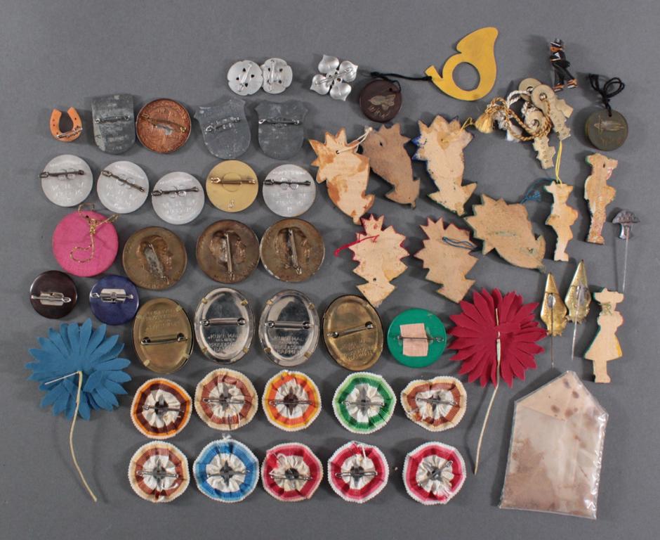 WHW – Anstecker | Badisches Auktionshaus