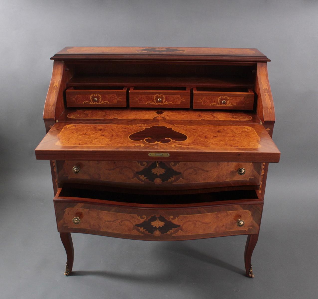 Sekretär- Stilmöbel | Badisches Auktionshaus