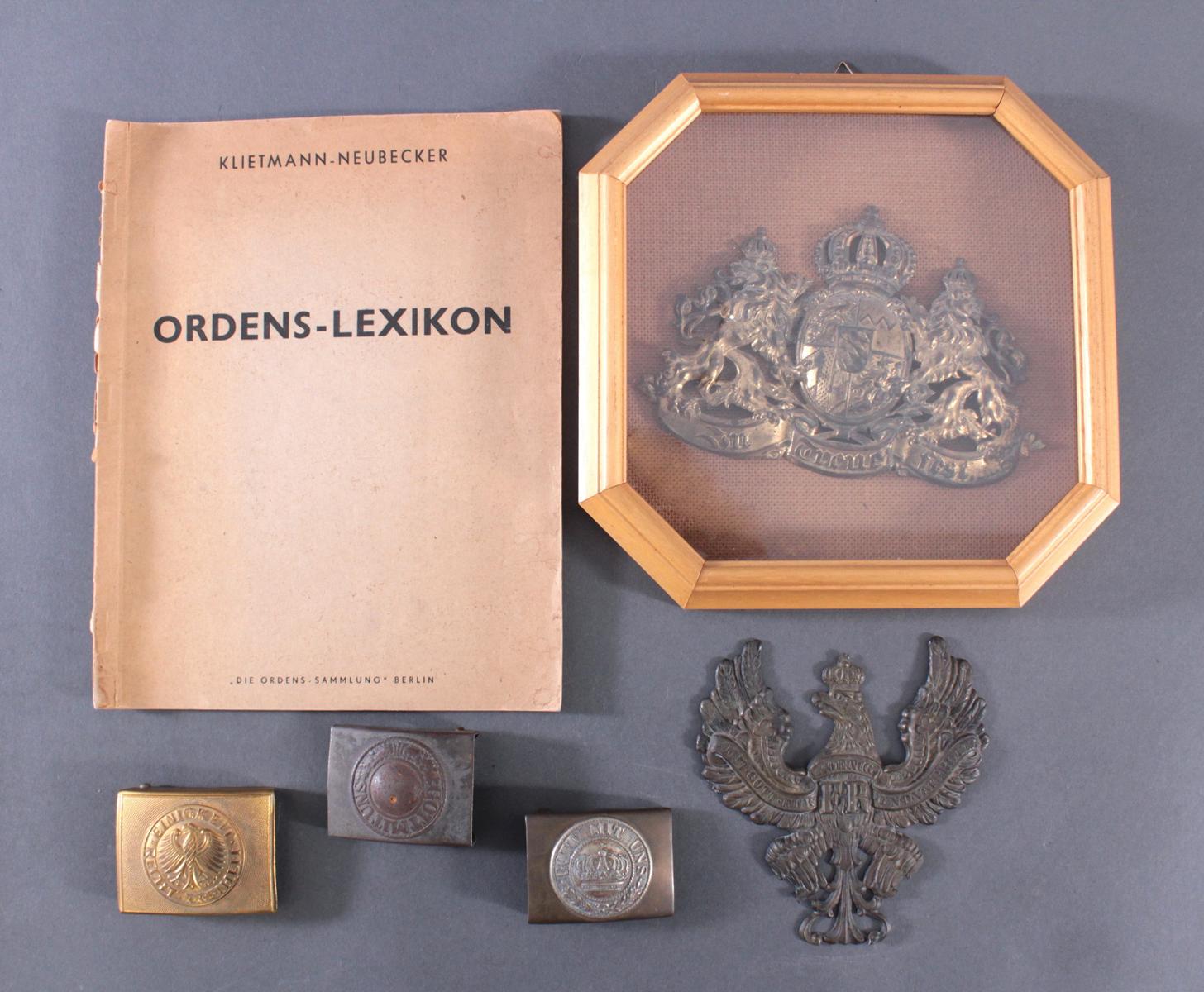 Abzeichen, Koppelschlösser und 1 Ordens Lexikon 1. WK, 3. Reich und ...