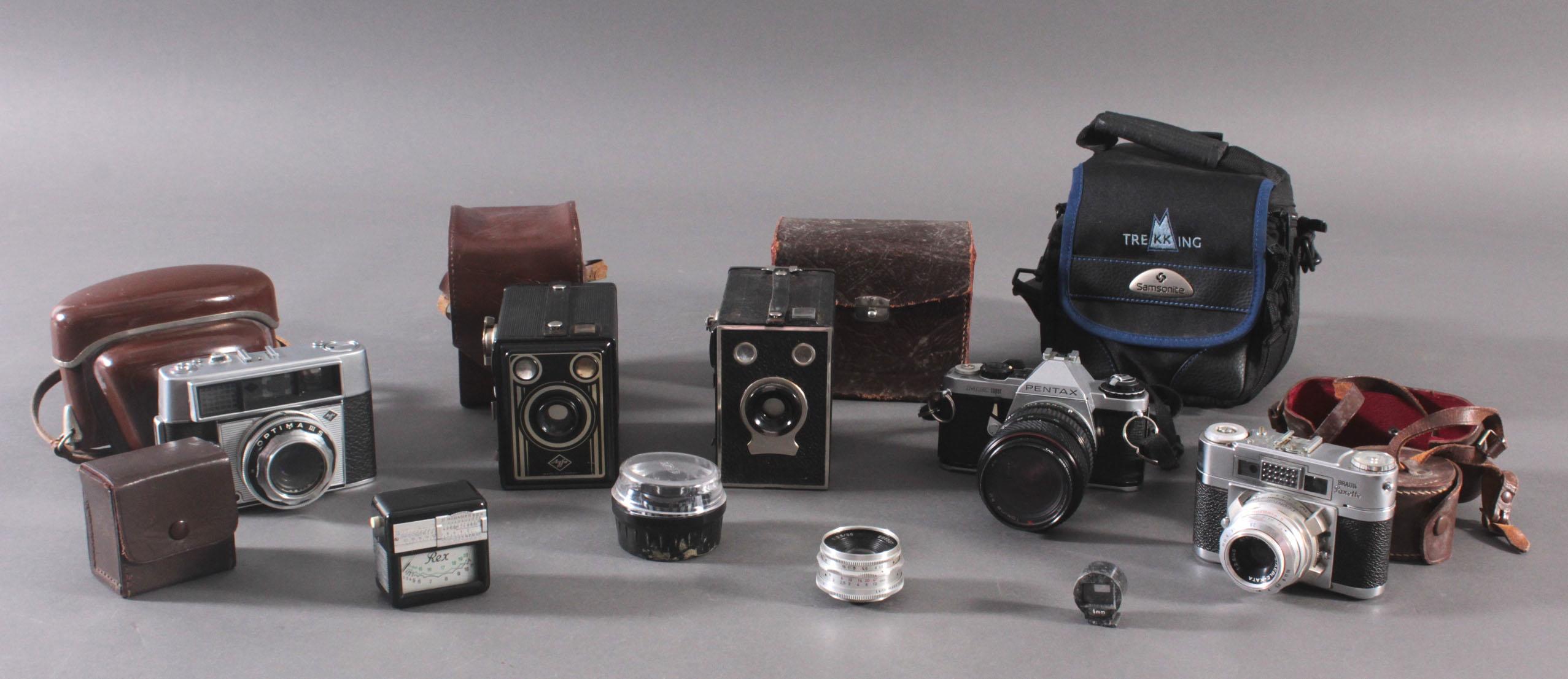Konvolut Fotoapparate und Zubehör | Badisches Auktionshaus