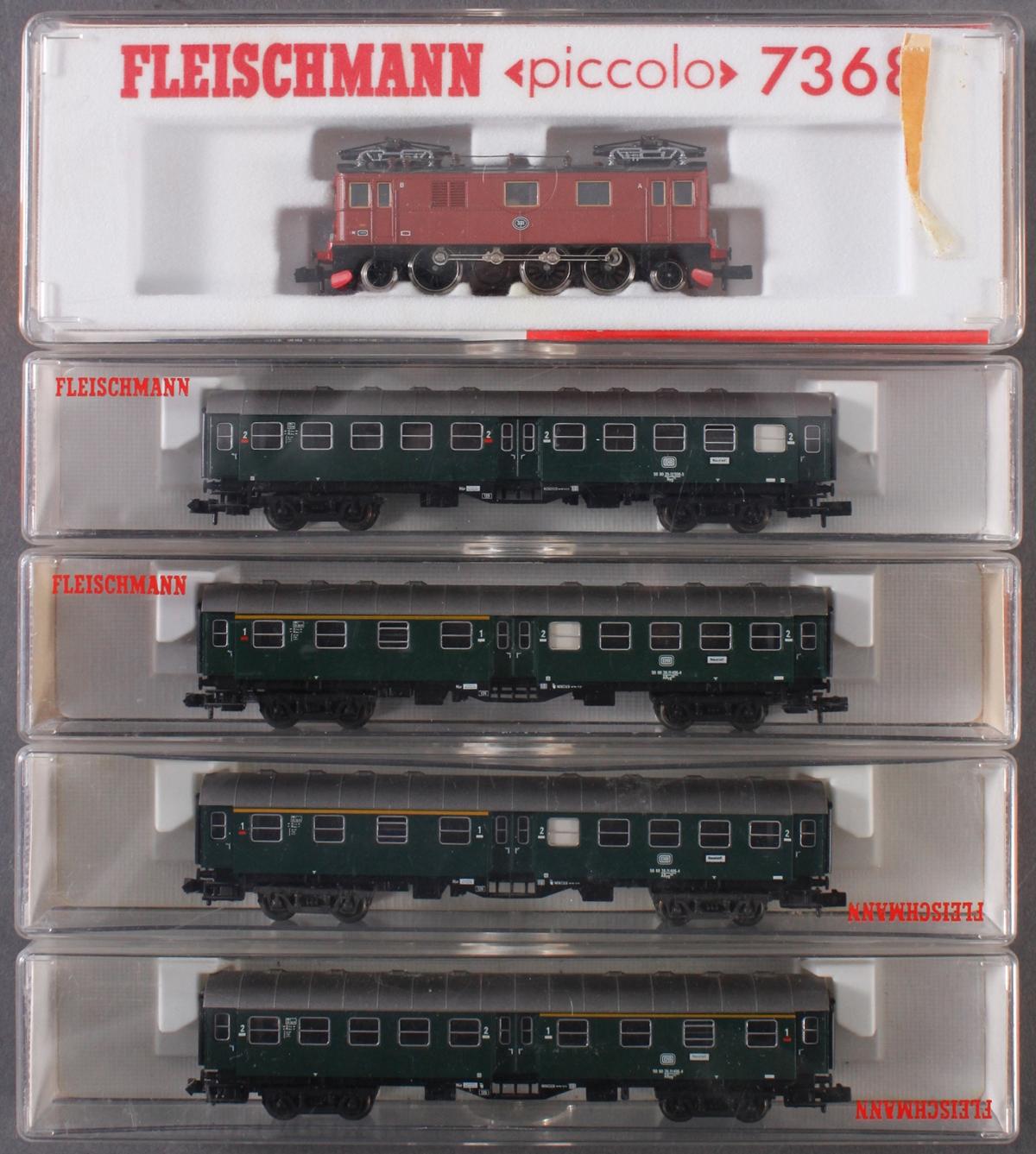 Fleischmann E-Lok Piccolo 7368 mit 4 Personenwaggons | Badisches ...