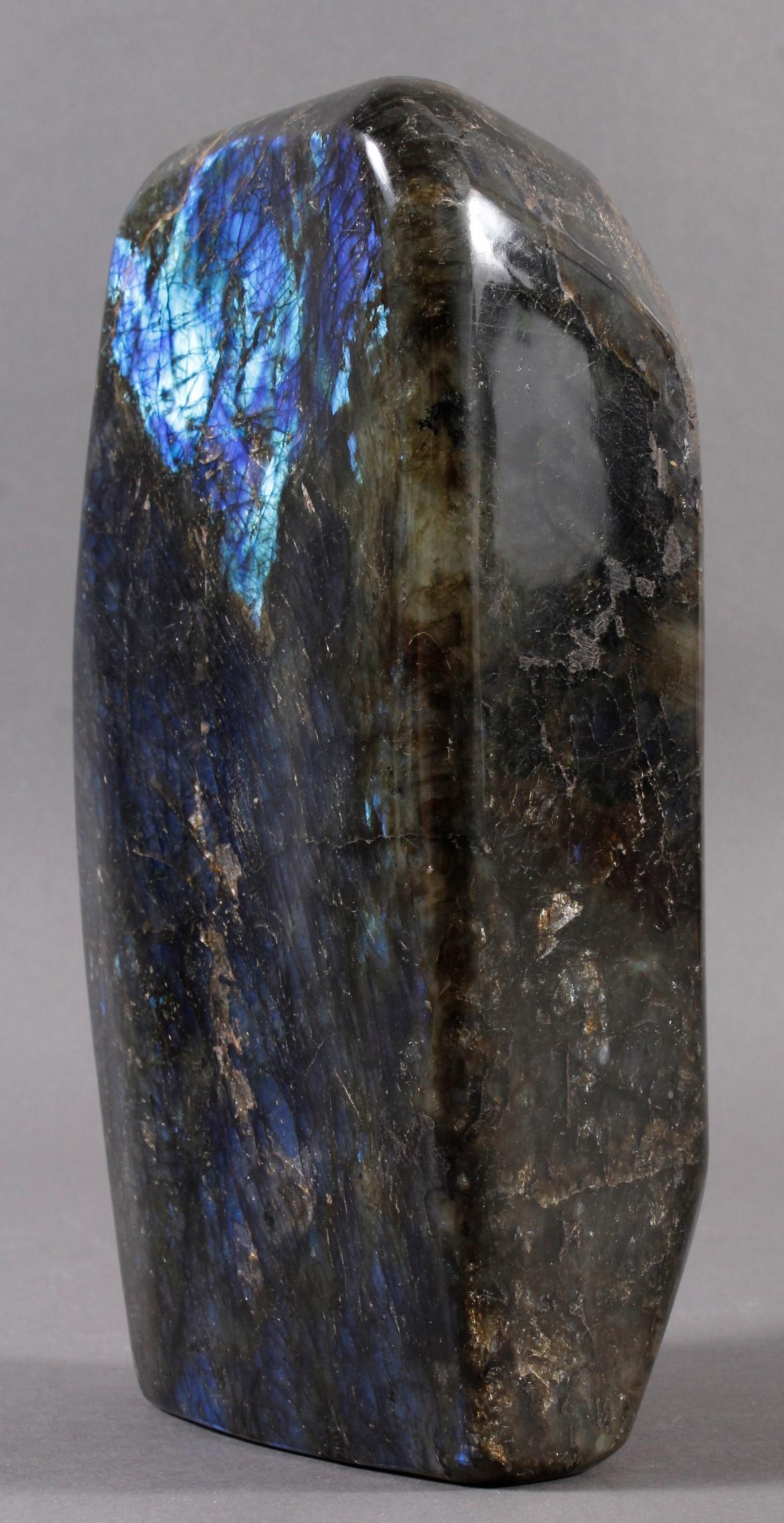 Labradorid, Madagaskar | Badisches Auktionshaus