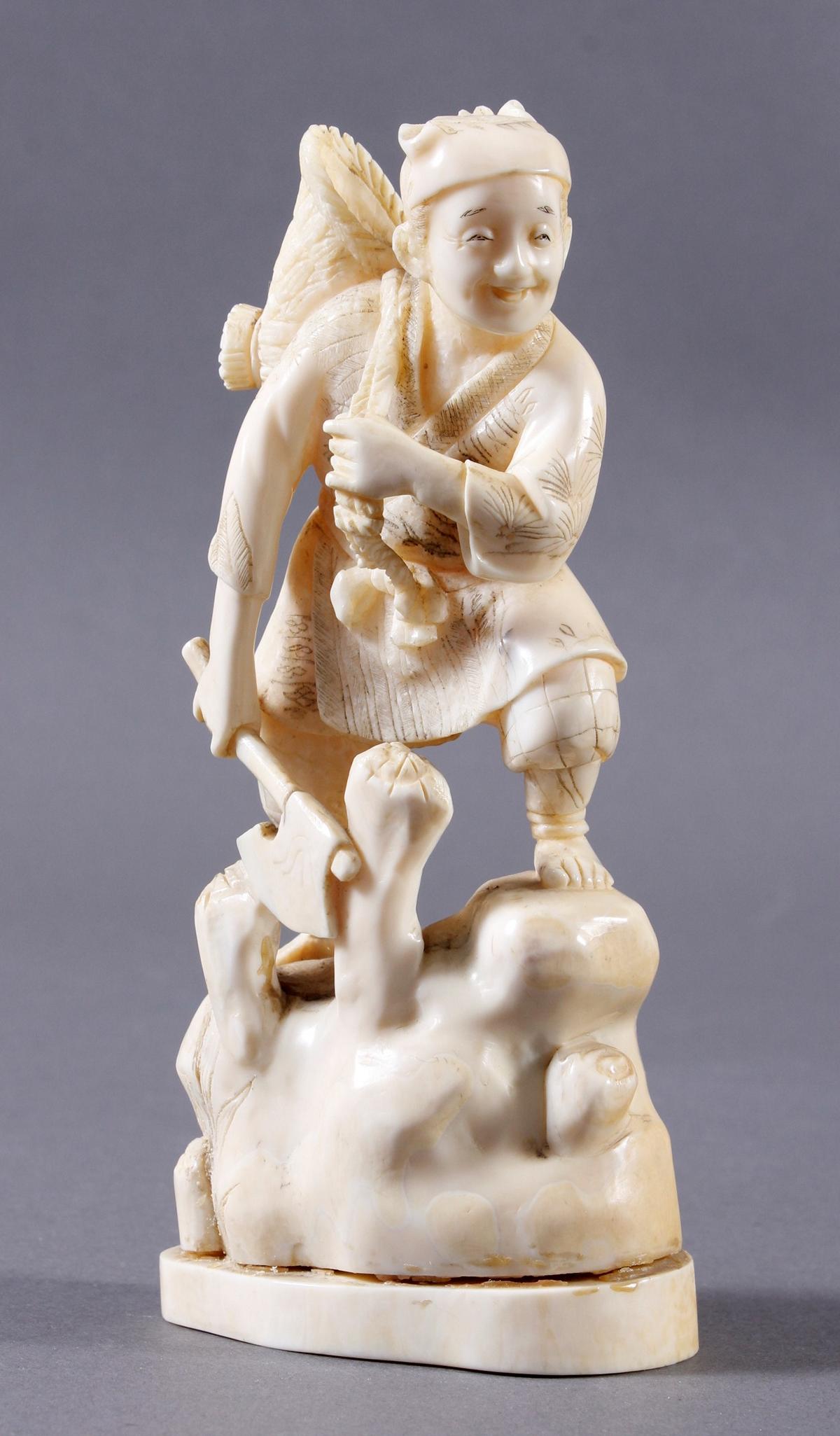 Elfenbeinfigur, Bauer, Japan, Meiji Periode | Badisches Auktionshaus