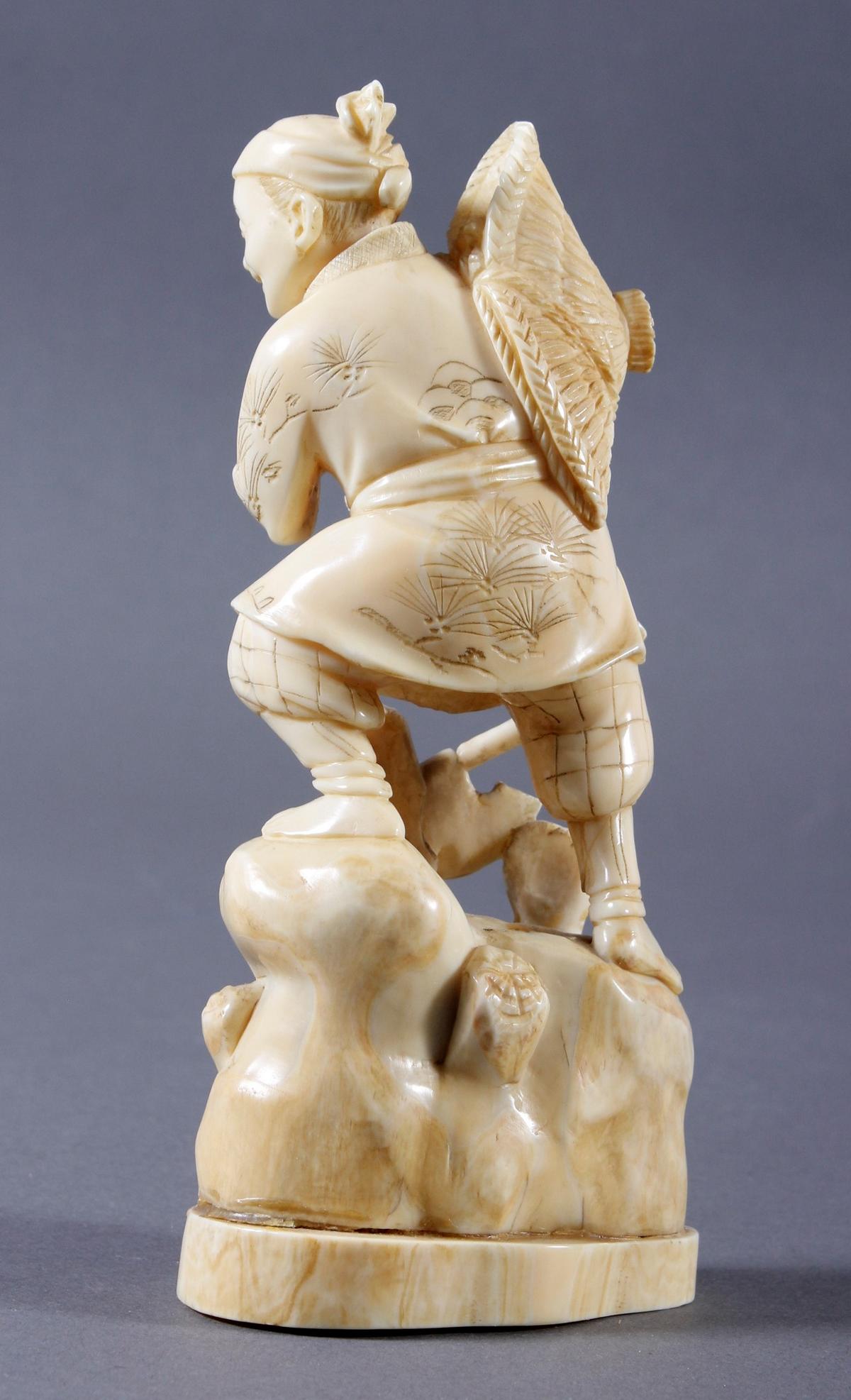 Elfenbeinfigur, Bauer, Japan, Meiji Periode | Badisches Auktionshaus