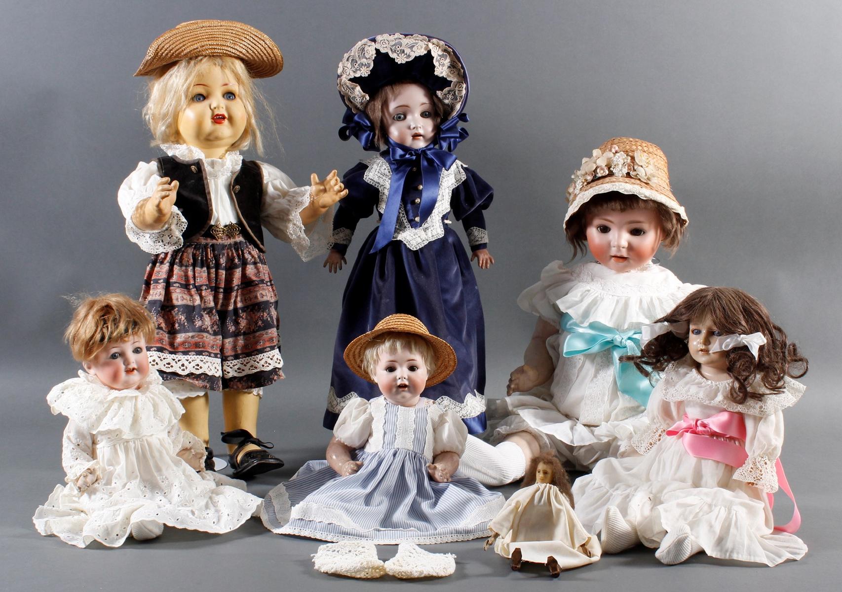 7 Puppen unterschiedlicher Hersteller | Badisches Auktionshaus