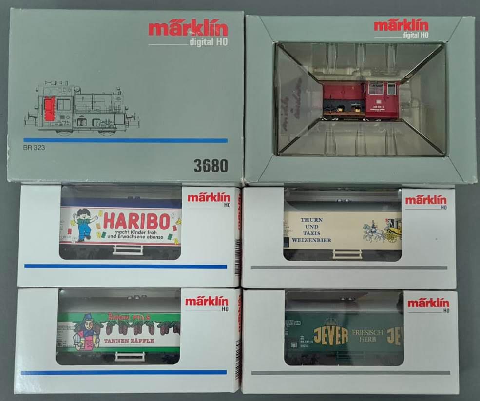 Märklin Dampf-Lok 3680 mit 4 Waggons Spur H0 Digital in der ...