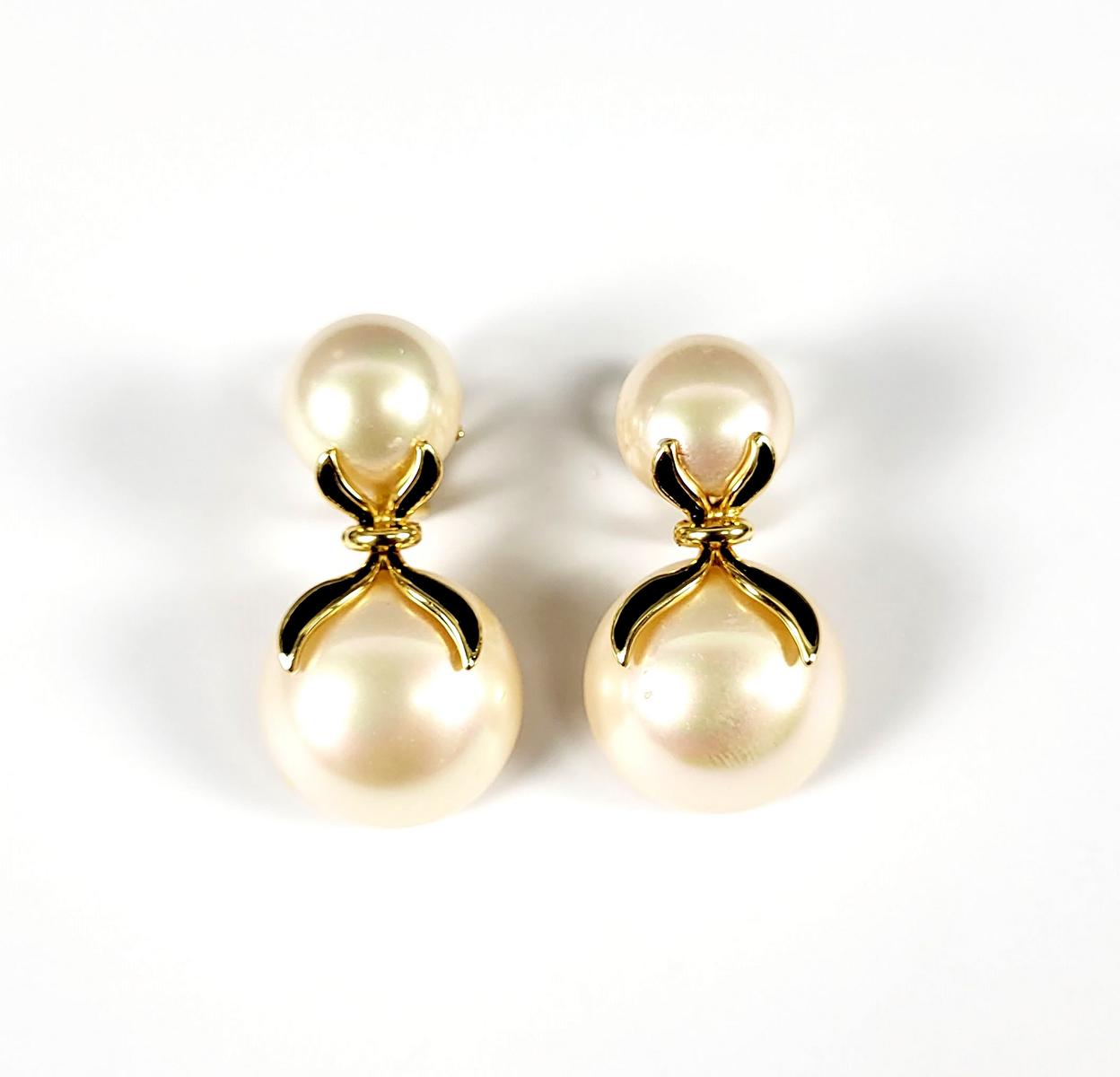 Mabe Perlen Ohrstecker, 18 Karat Gelbgold | Badisches Auktionshaus