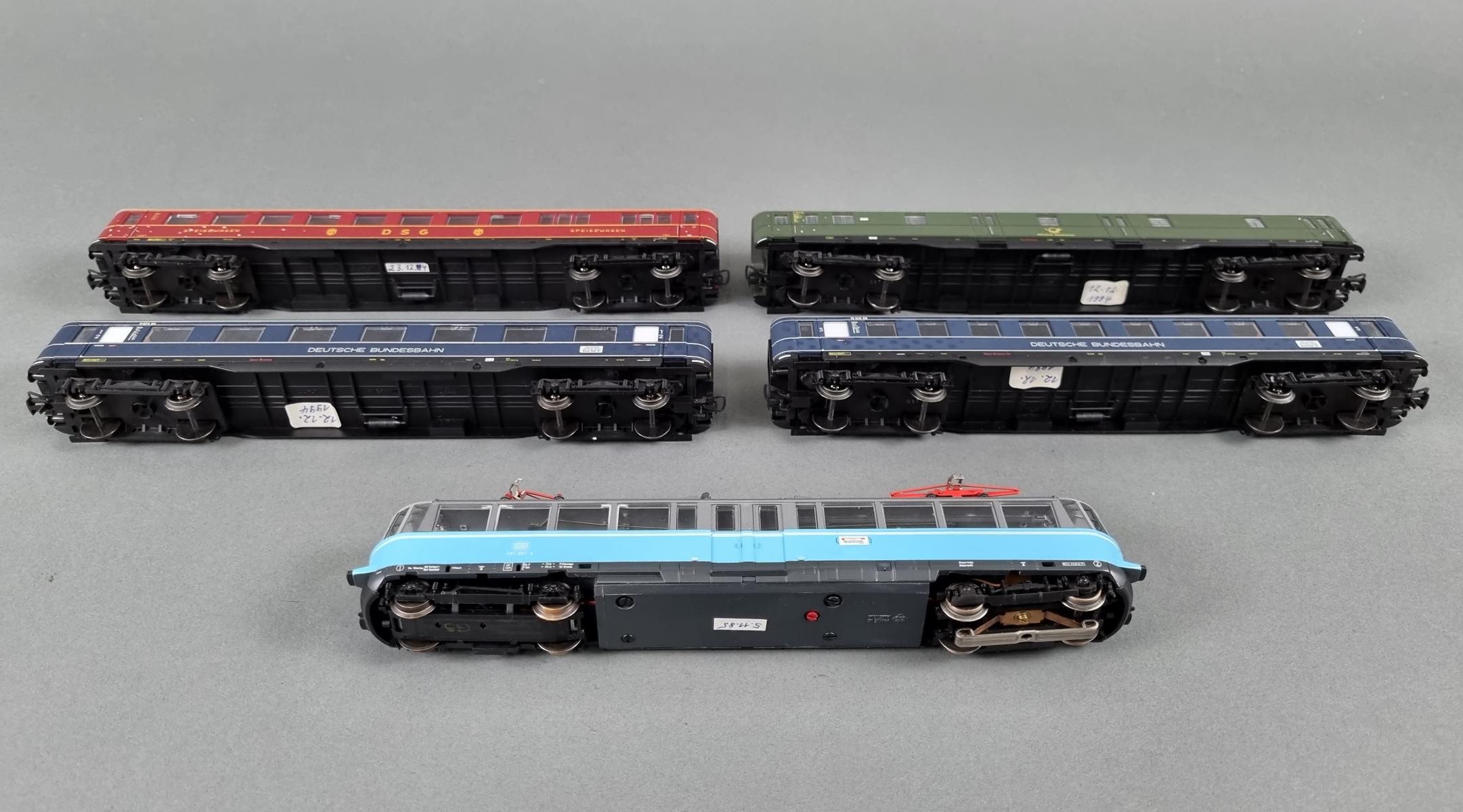 Roco 43930 Triebwagen 491 001-4 | Badisches Auktionshaus