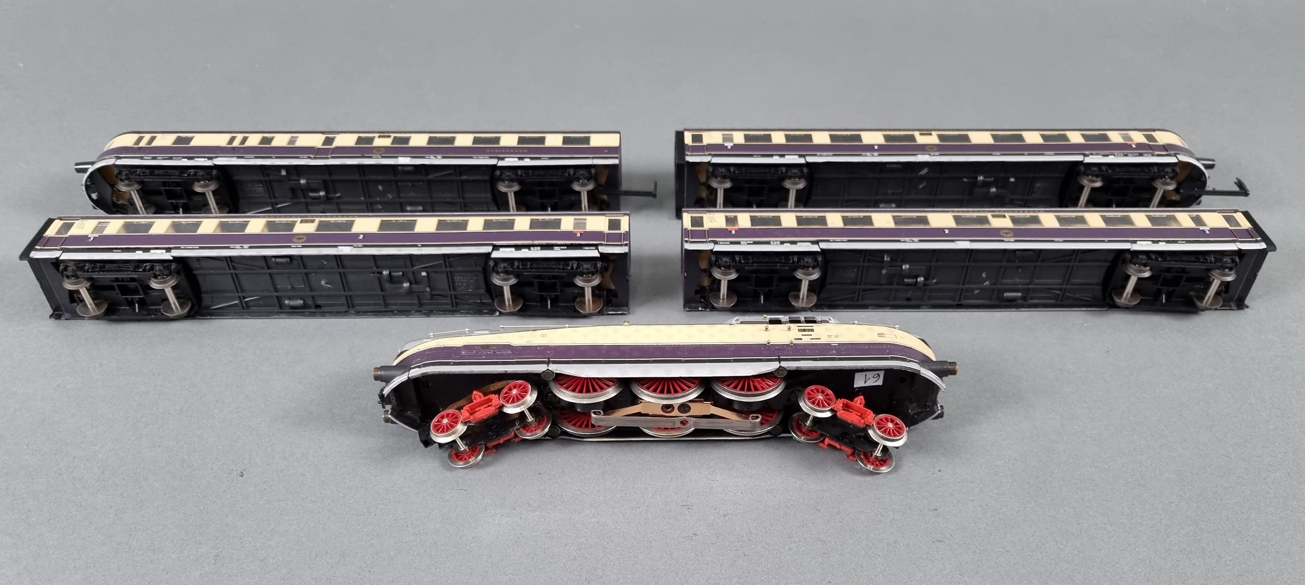 Rivarossi Henschel Wegmann Zug Set 5-teilig, H0 | Badisches Auktionshaus